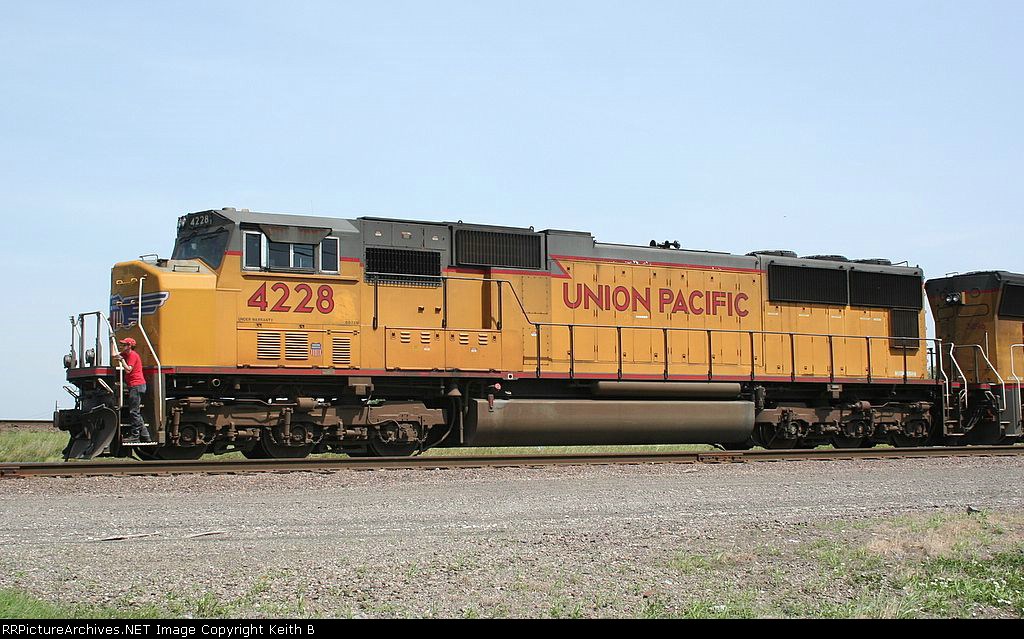UP 4228
